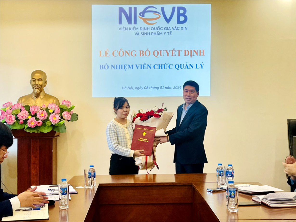 Lễ công bố quyết định bổ nhiệm | Viện kiểm định Quốc Gia vắc Xin Và ...