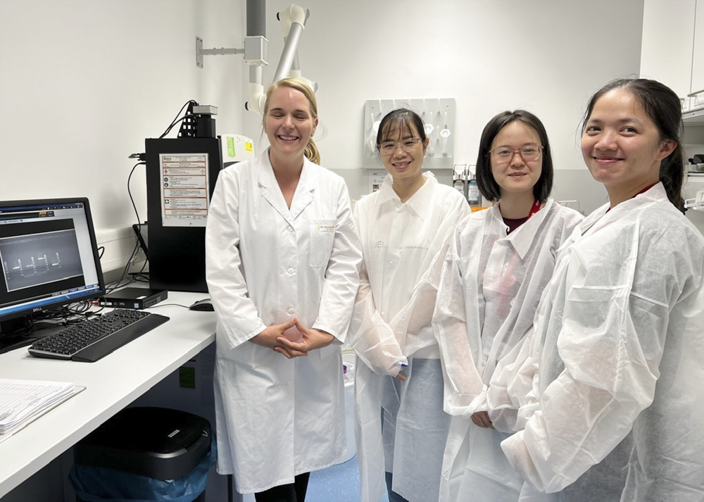 Học tập, trao đổi kinh nghiệm kiểm định vắc xin sốt xuất huyết (TDV ...