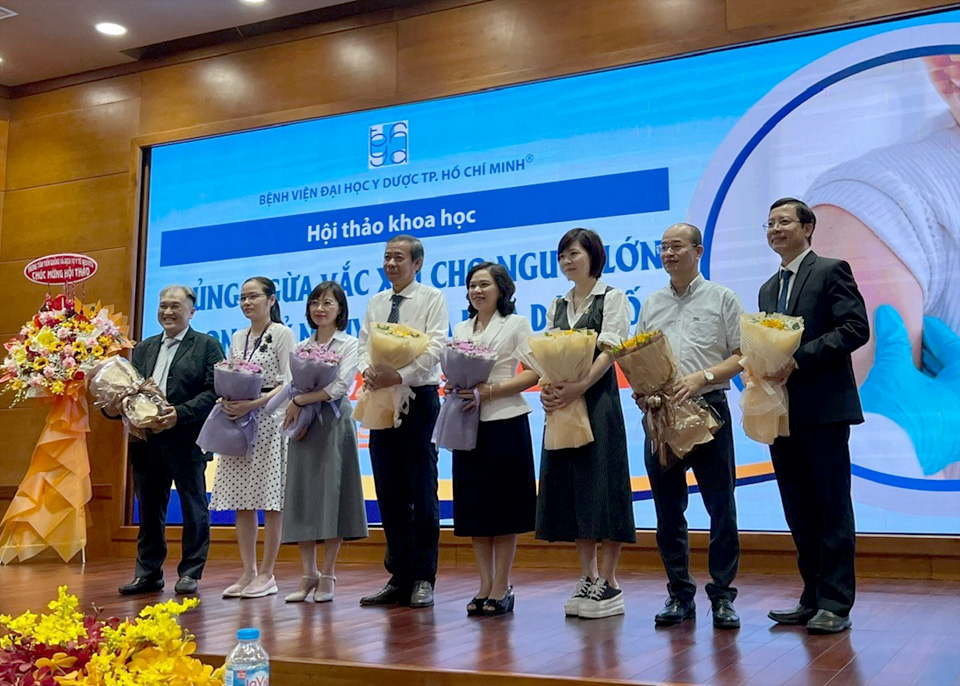 Hội thảo khoa học chủng ngừa vắc xin cho người lớn trong kỷ nguyên già ...