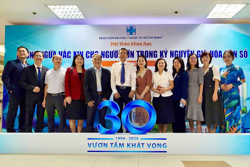 Hội thảo khoa học chủng ngừa vắc xin cho người lớn trong kỷ nguyên già ...