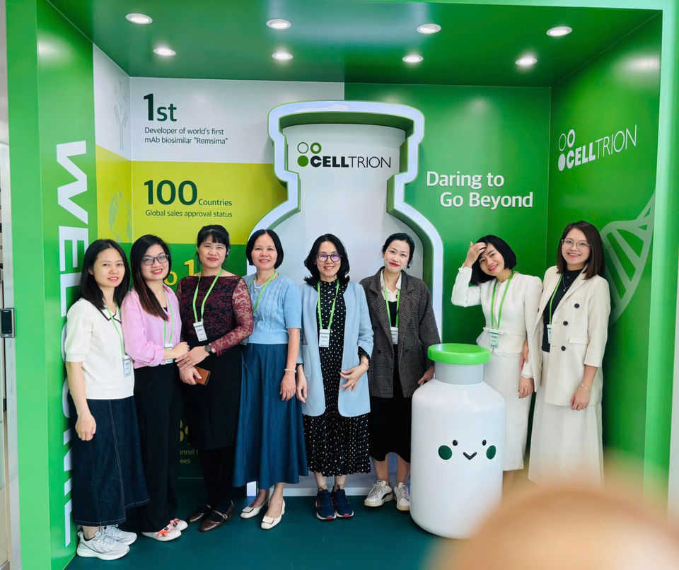 Đoàn chuyên gia Viện Kiểm định Quốc gia Vắc xin và Sinh phẩm y tế tham ...