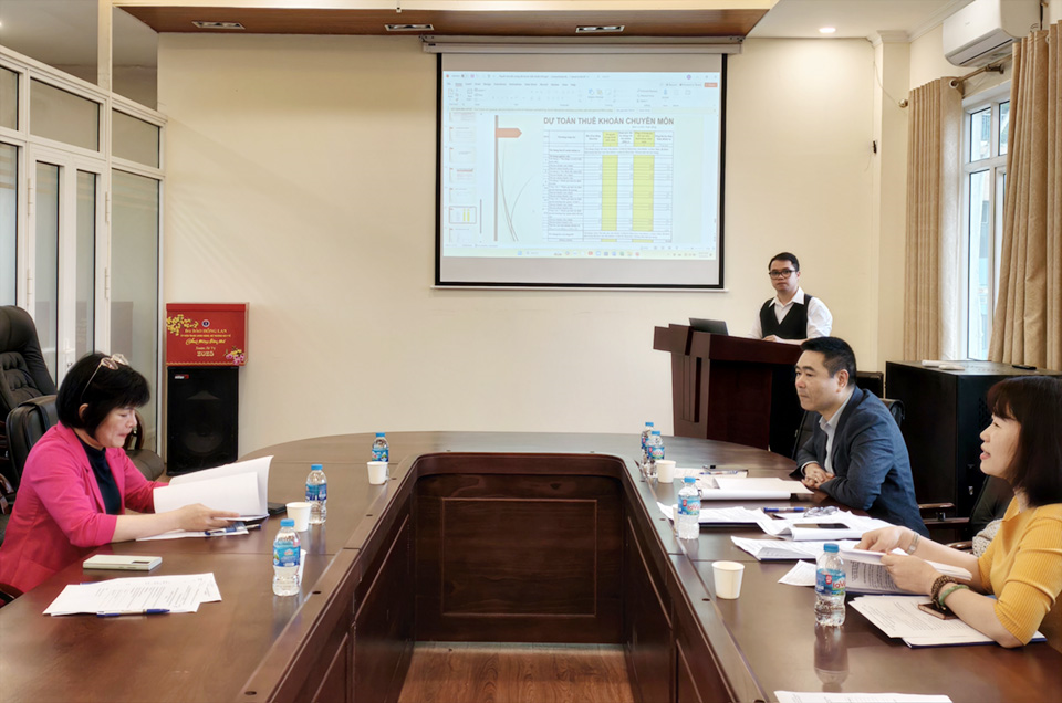 Hội đồng thông qua đề cương đề tài nghiên cứu khoa học cấp cơ sở năm ...